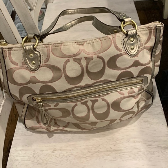 Coach | Bags | Coach Poppy Metallic Signature Shoulder Bag In Tan And ...